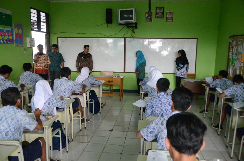 Monitoring UN SMP | Situs Resmi - Pemerintah Daerah Kabupaten Karawang