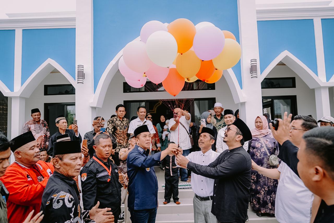 Resmikan Masjid Hasanah Wijaya, Bupati Karawang Ajak Masyarakat ...