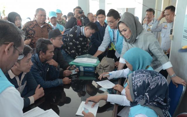 Tim Yustisi Kabupaten Karawang Sidak di Terminal Klari | Situs Resmi ...